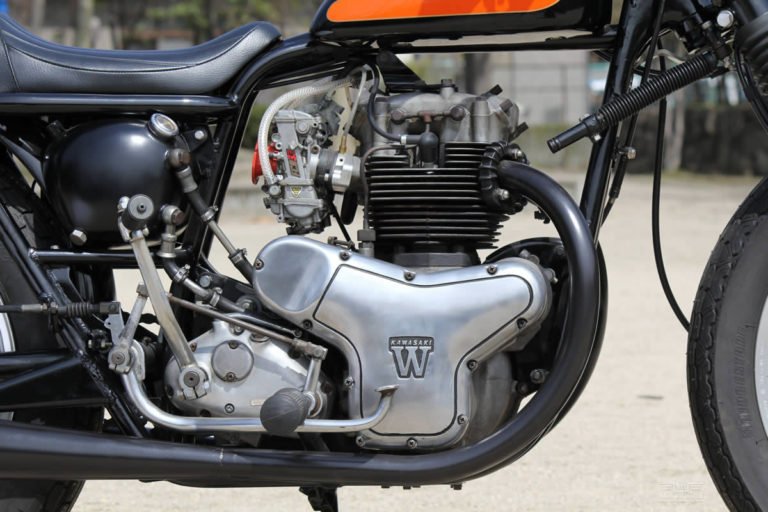 Kawasaki W3, Dirt Tracker by Motor Garage Goods