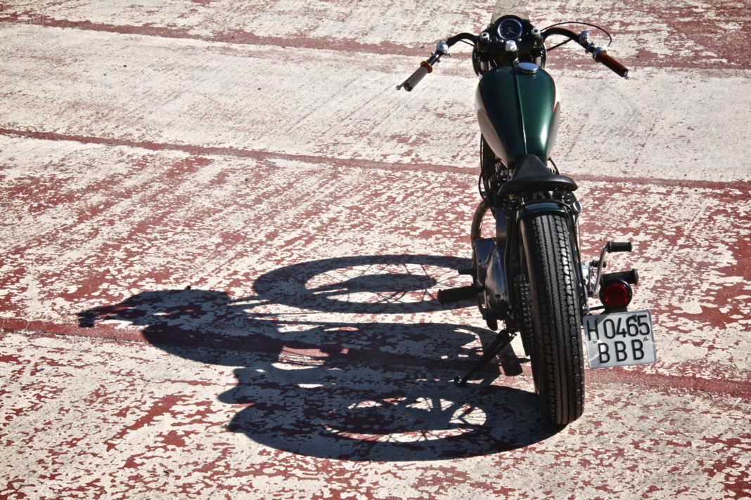 CRO Motorcycles Triumph TRW 5OO Custom